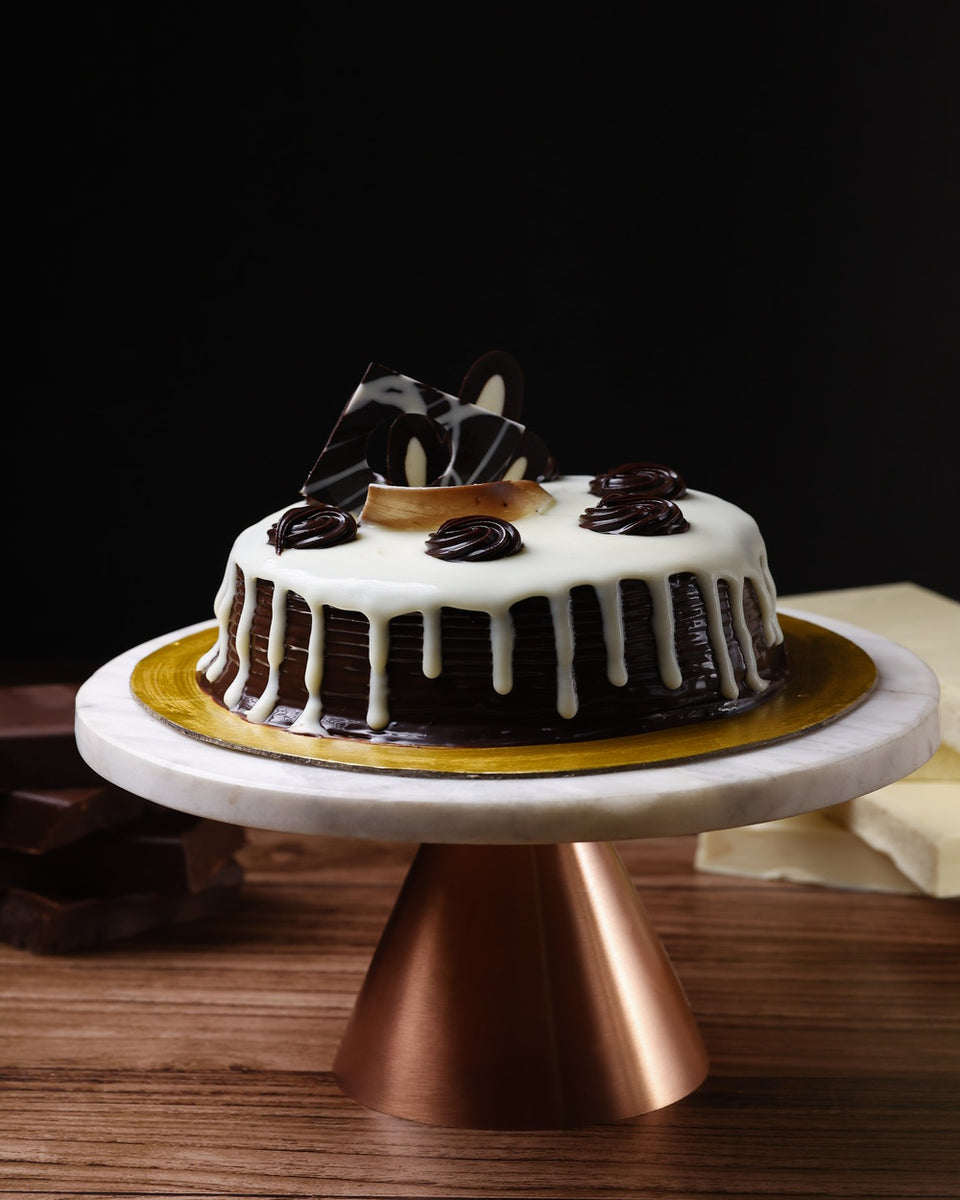 Ebony & Ivory Cake – elloras.in